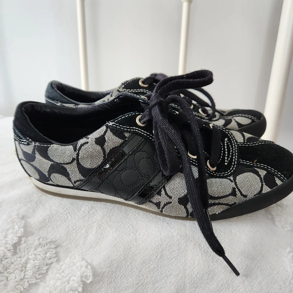 Coach | Shoes | Coach Meagan New Black And Gray Patterned Sneakers 75 ...